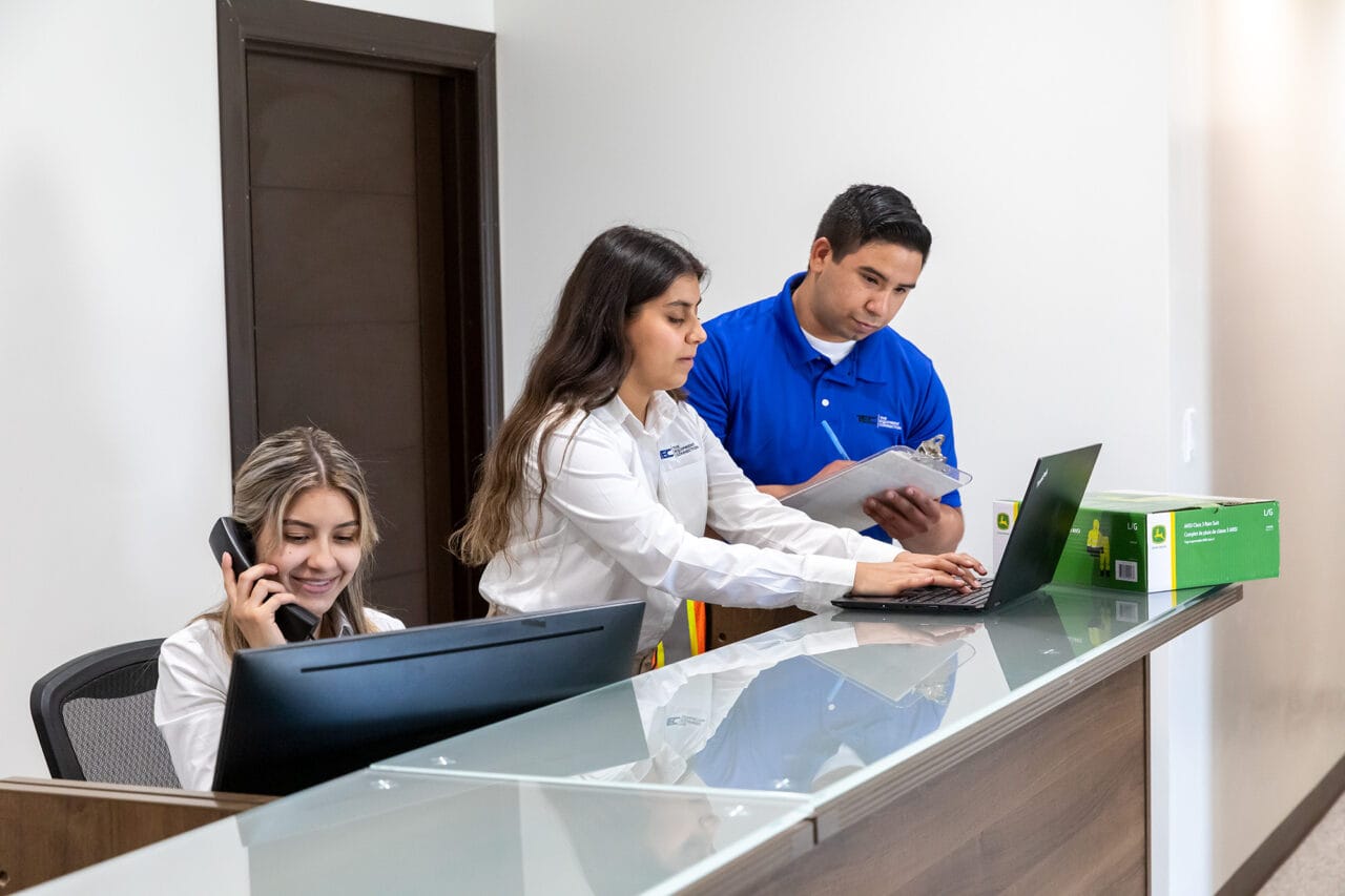 About us | The Equipment Connections